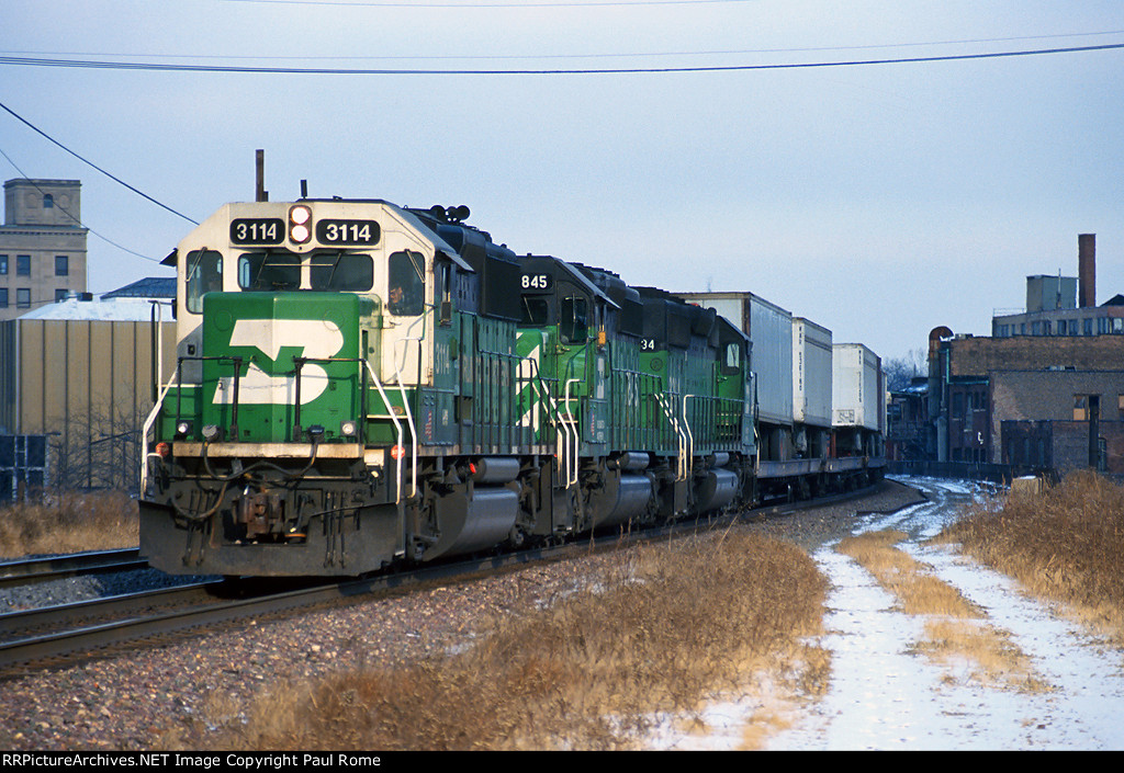 BN 3114, EMD GP50, westbound